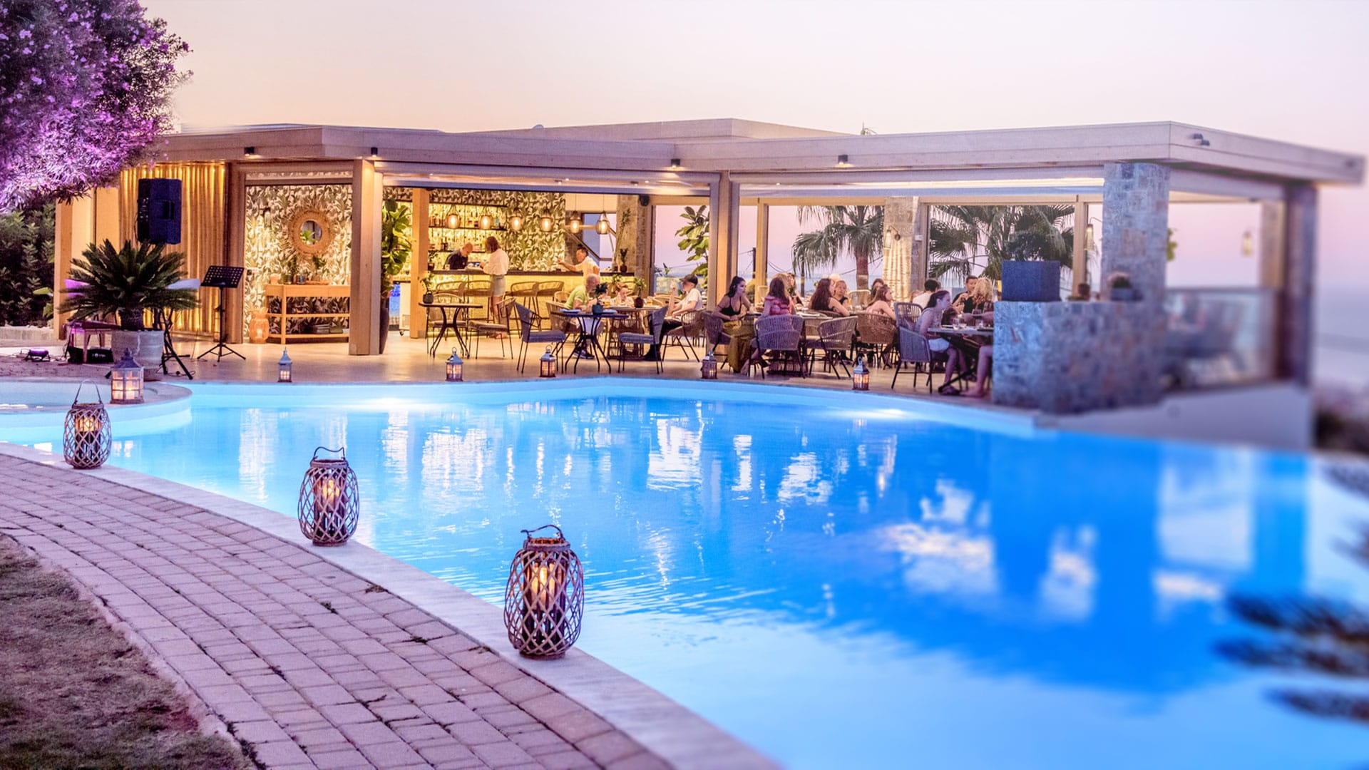 Home 2020 | Creta Blue Suites